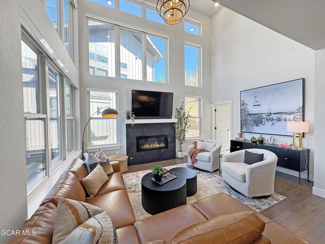 110 River Run Cir, Fraser, CO 80442