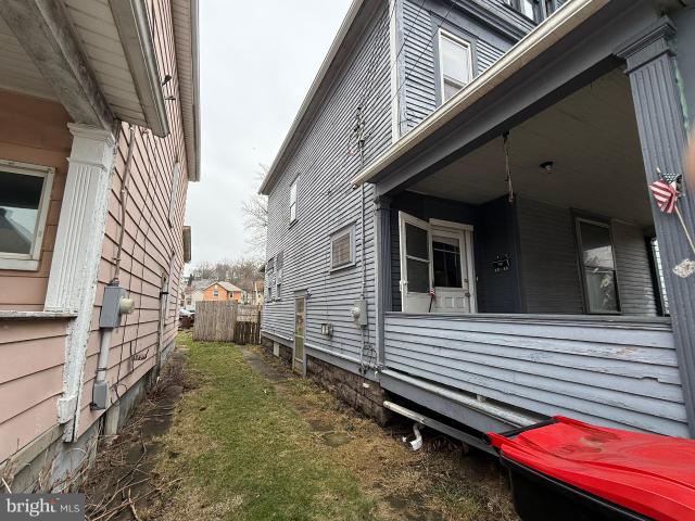 110 Richlieu Ave, New Castle, PA 16101 | MLS #PALR2000 | Compass