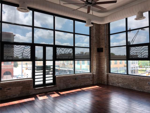 110 W 2nd St, Unit LOFT B, Taylor, TX 76574 | MLS #4548