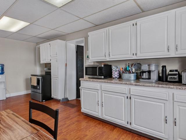 110 W 2nd Street N