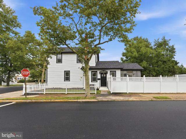 110 W Washington Street