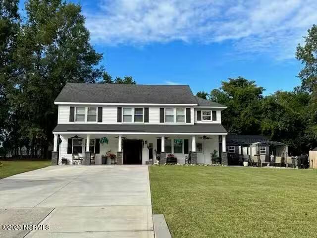 110 W BURKHEAD ST, WHITEVILLE, NC 28472 Single Family Residenc.