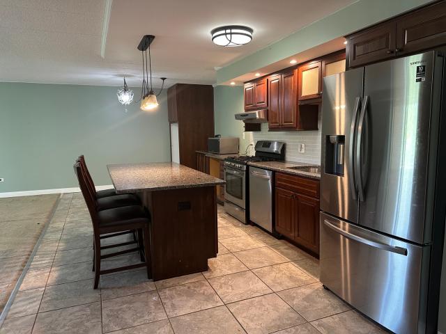 110 W Butterfield Road # 402S