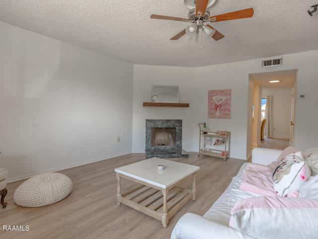 110 W Byu, Unit 804, Lafayette, LA 70503 | MLS #RA2500001 | Compass