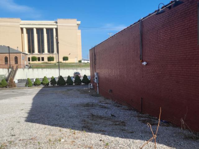 110 W Fourth Street