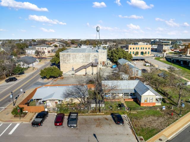 110 W Florence St, Round Rock, TX 78664 | MLS #4879 | Compass