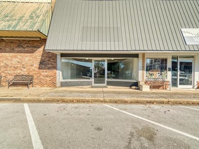110 W Gallatin St W