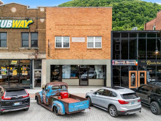 110 W Kentucky Avenue