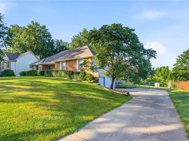 110 W Lexington Drive