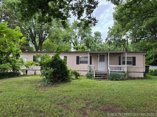 110 W McDaniel St, Webbers Falls, OK 74470