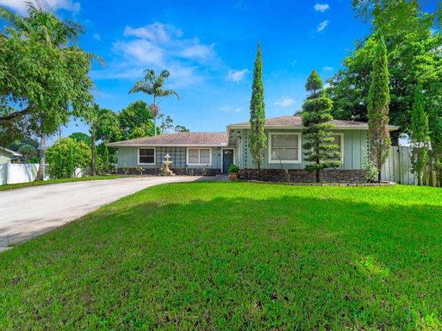 110 W Mango Rd, Lake Worth, FL 33467