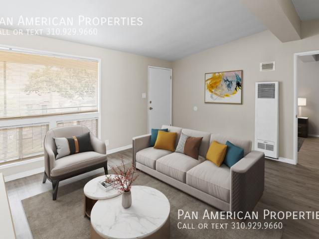 110 W Market St 1 bed, 1 full bath