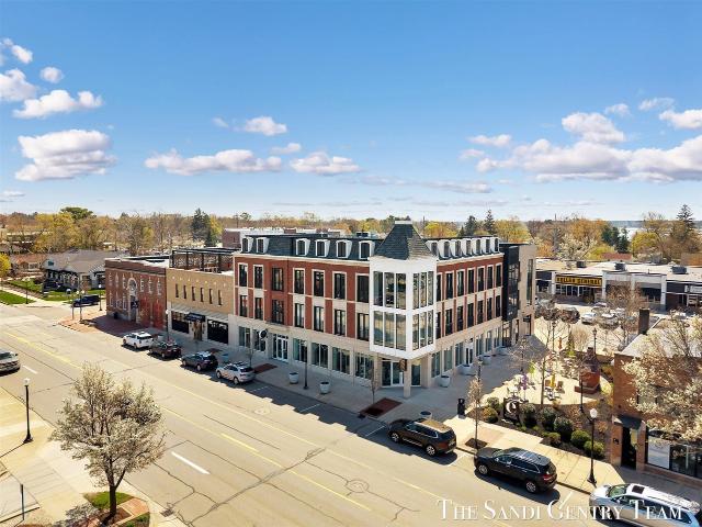 110 W Savidge Street # 302