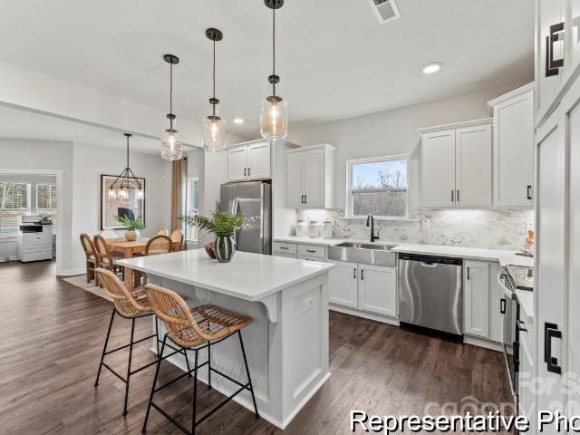 110 W Springhouse Court # 18p