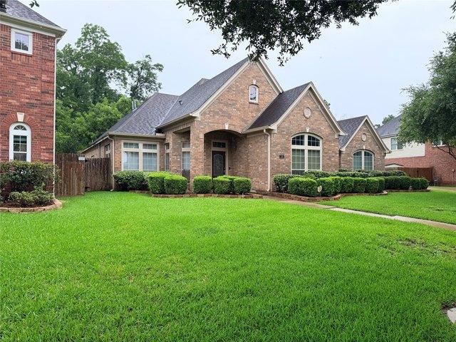 110 Water Bluff Ln, Richmond, TX 77406