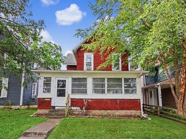 110 Washington St, Willard, OH 44890