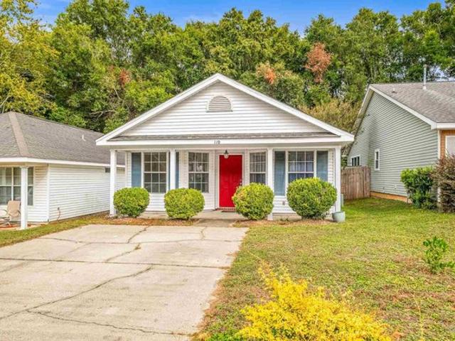 110 Wildflower Ln, Pensacola, FL 32514