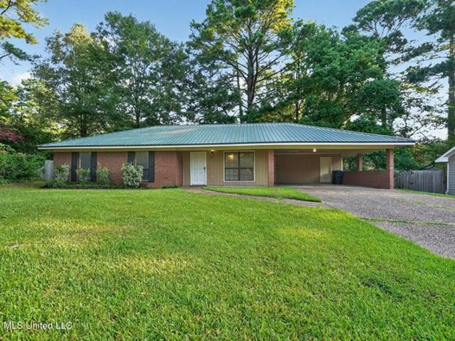 110 Wildwood Ln, Brandon, MS 39047