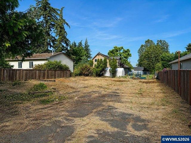 110 Towers Ln, Mount Angel, OR 97362