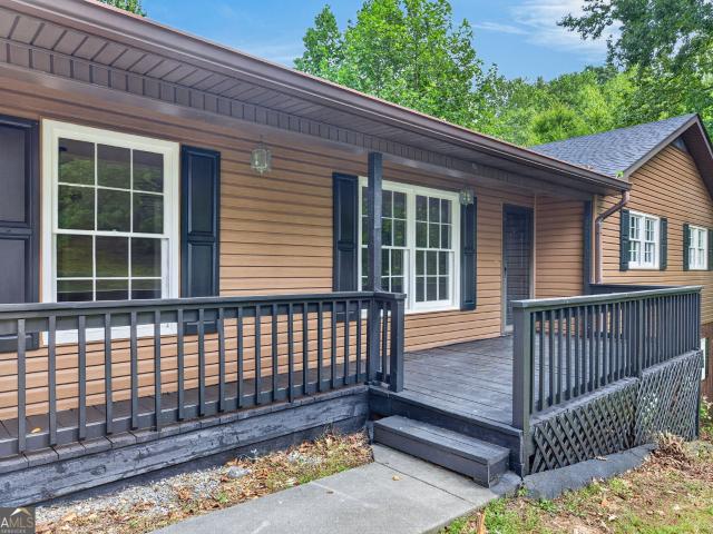 110 Thornwood Drive SW