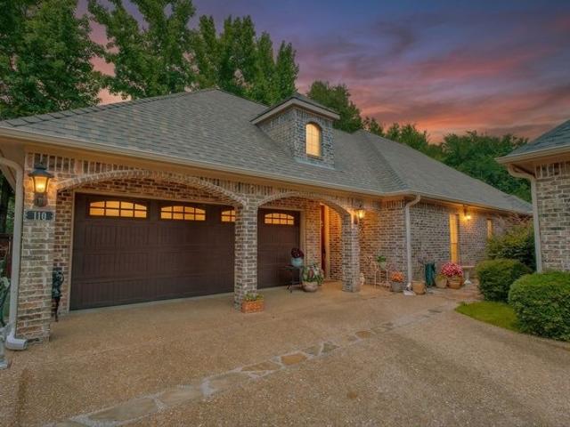 110 Timber Creek Ct, Lindale, TX 75771