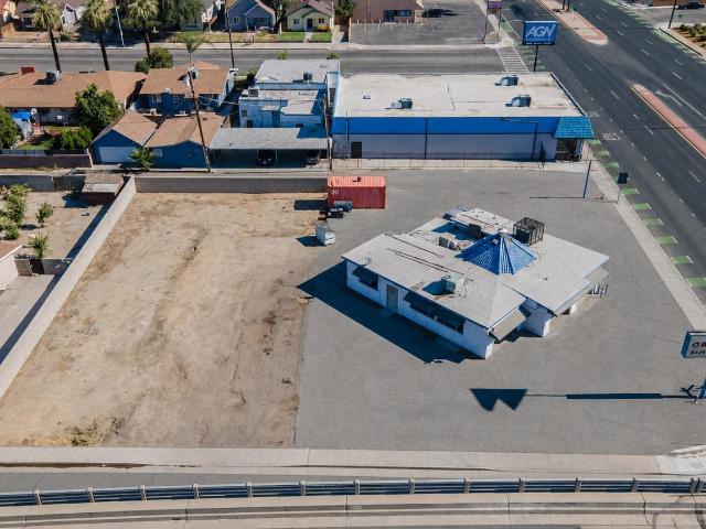 110 Truxtun Avenue