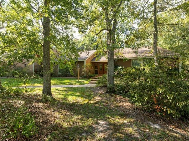 110 Twin Oaks Drive