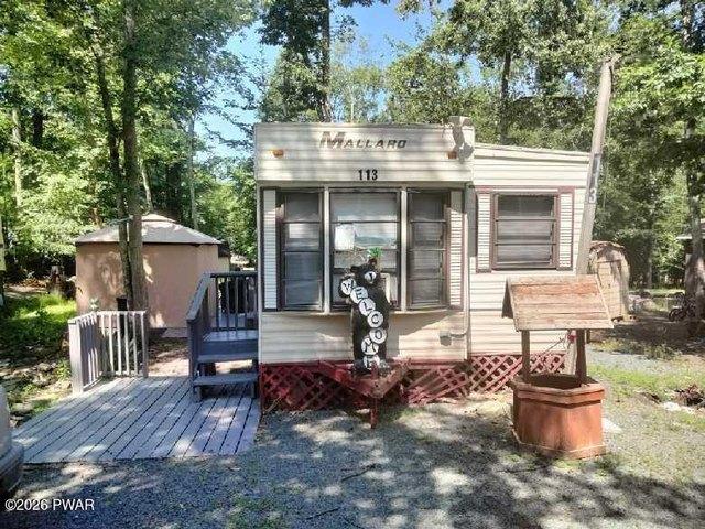 110 Village Dr W, Milford, PA 18337