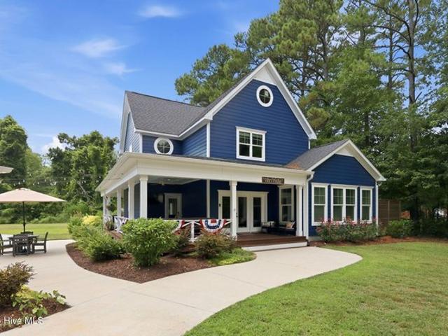 110 Viola Ct, Swansboro, NC 28584