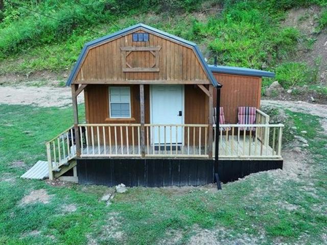 11147 KY Route 40 E, Boons Camp, KY 41204