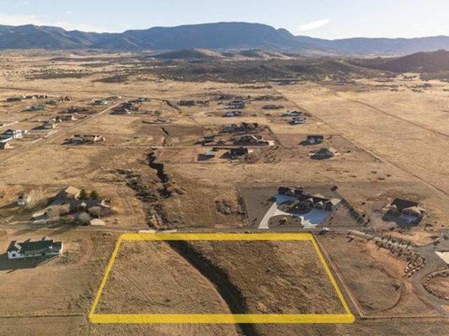 11144 N Rowdy Bunch Pass Unit 14, Prescott Valley, AZ 86315