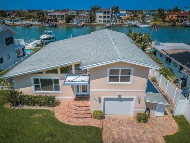 11145 7th St E, Treasure Island, FL 33706