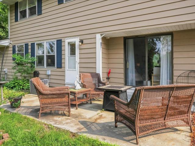 11145 N Riverland Ct