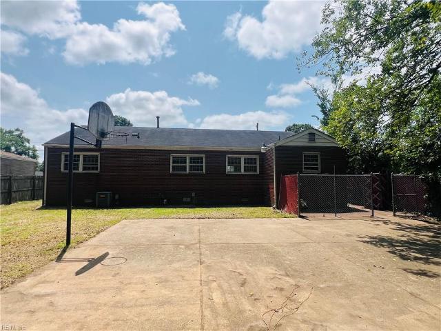1114 Micott DR