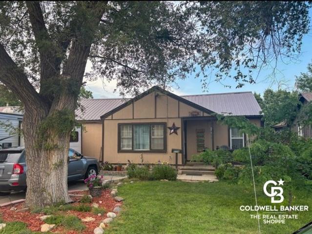 1114 N 5th St, Garden City, KS 67846