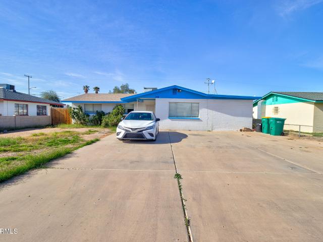 1114 N La Siesta Dr, Eloy, AZ 85131 | MLS #6972 | Compass
