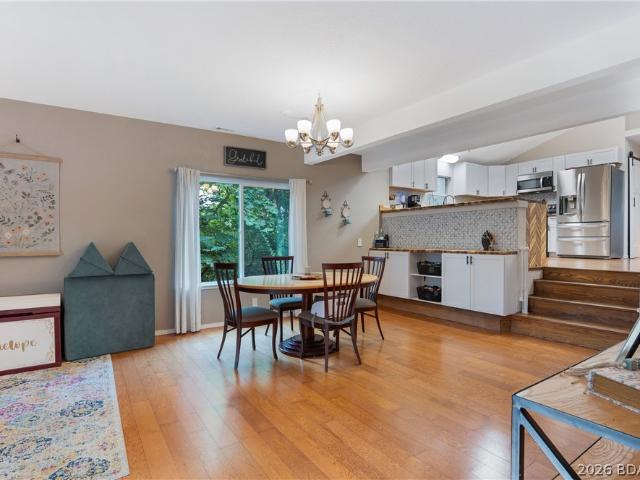 1114 Oak Road