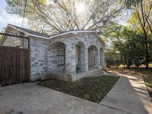 1114 Alexander St, Irving, TX 75061 | MLS #21242