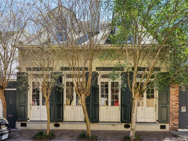 1114 Burgundy Street
