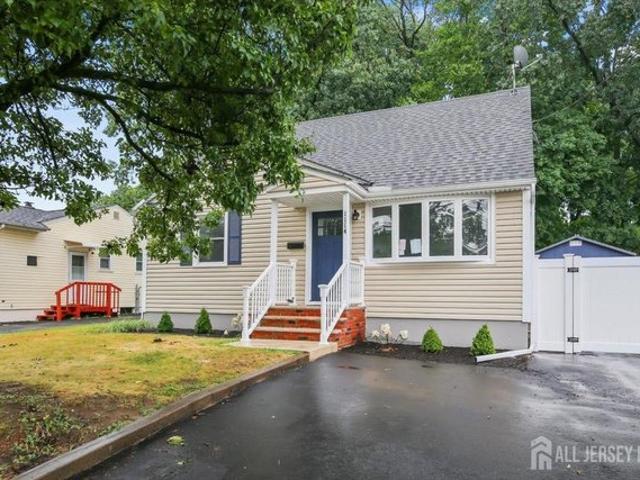 1114 Bordentown Ave, Parlin, NJ 08859