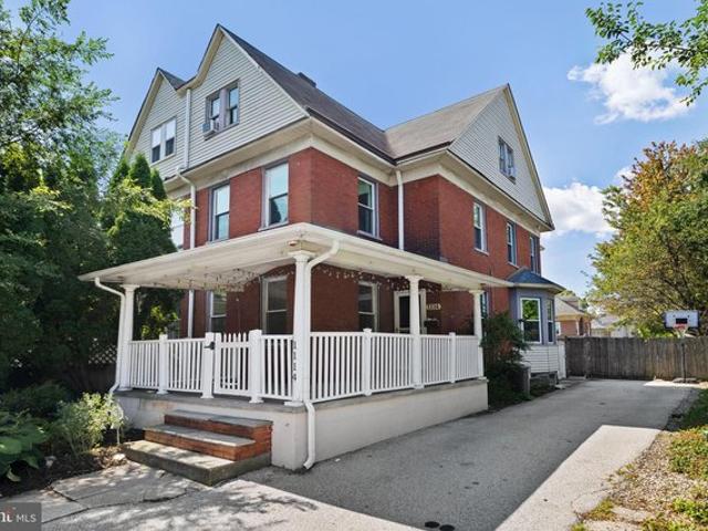 1114 County Line Rd, Wayne, PA 19087