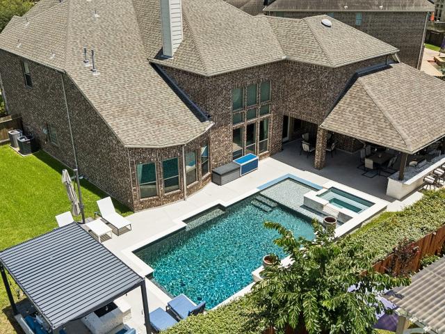 1114 Fragile Sail Court