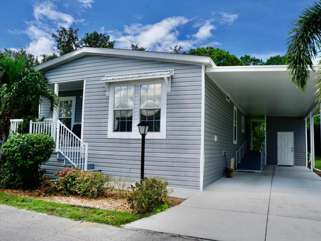 1114 Friendship Dr, Vero Beach, FL 32966 | MLS #B26003 | Compass