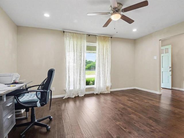1114 Glouchester Drive