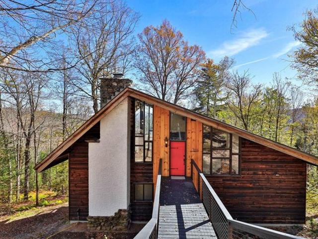 1114 Hawk Mountain Rd, Pittsfield, VT 05762