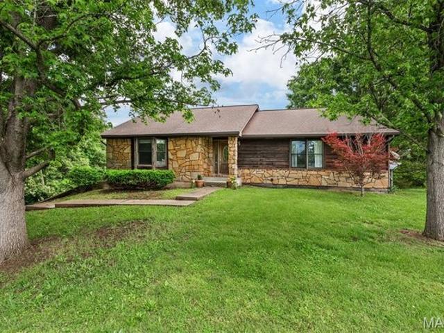 1114 Jacob Ln, Festus, MO 63028
