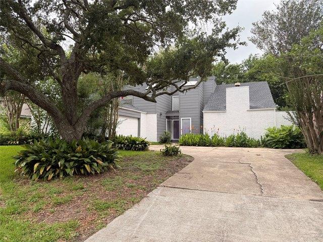 1114 Stoney Hill Dr, Houston, TX 77077
