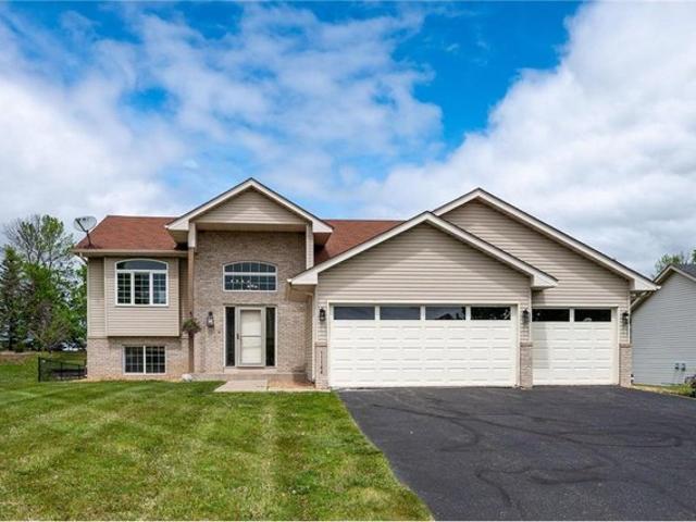 1114 th St NE, Hanover, MN 55341