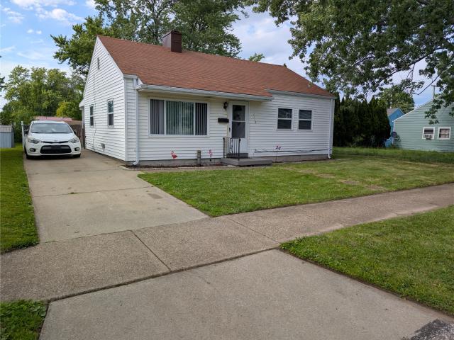 1114 W 38TH Street