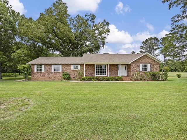 1114 W Gum Log Rd, Russellville, AR 72802